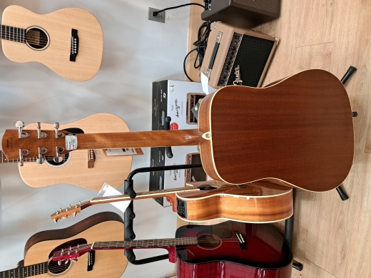 Gear Hunter | Alvarez Artist AD60